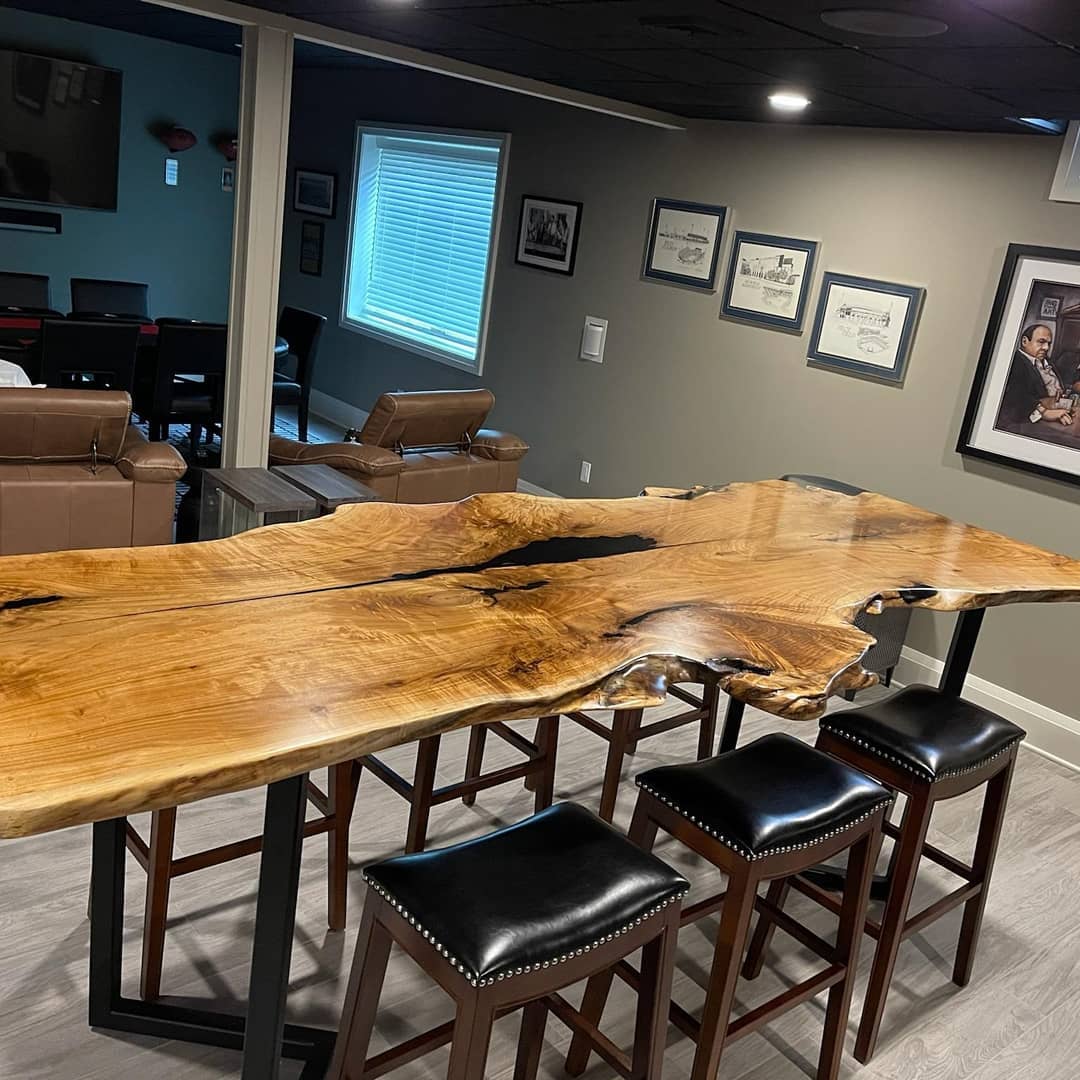 Stunning Standing Bar Crafted from Butternut Wood - Custom Country Woods